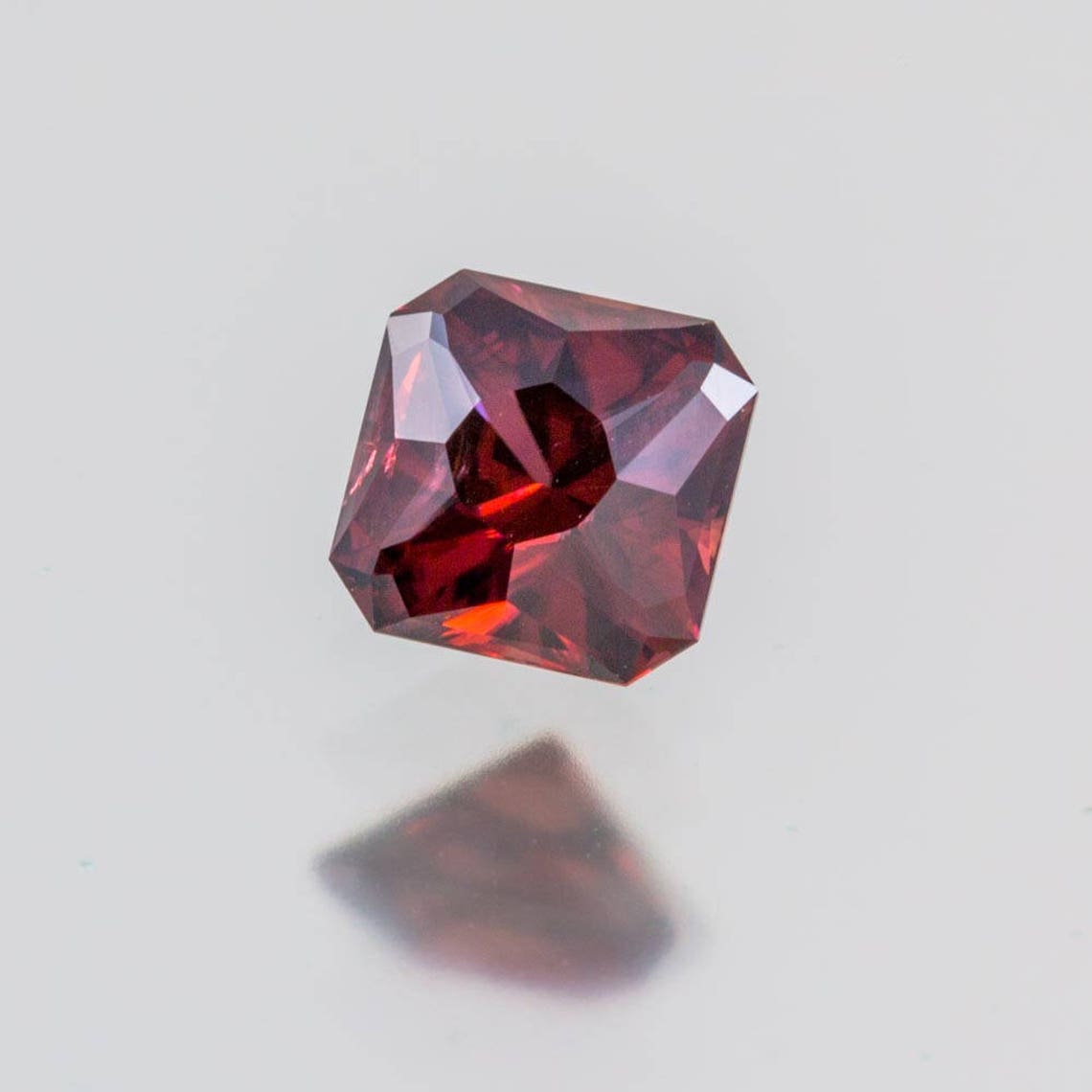 2.25 Carat Red Zircon Gemstone Tanzania - Etsy