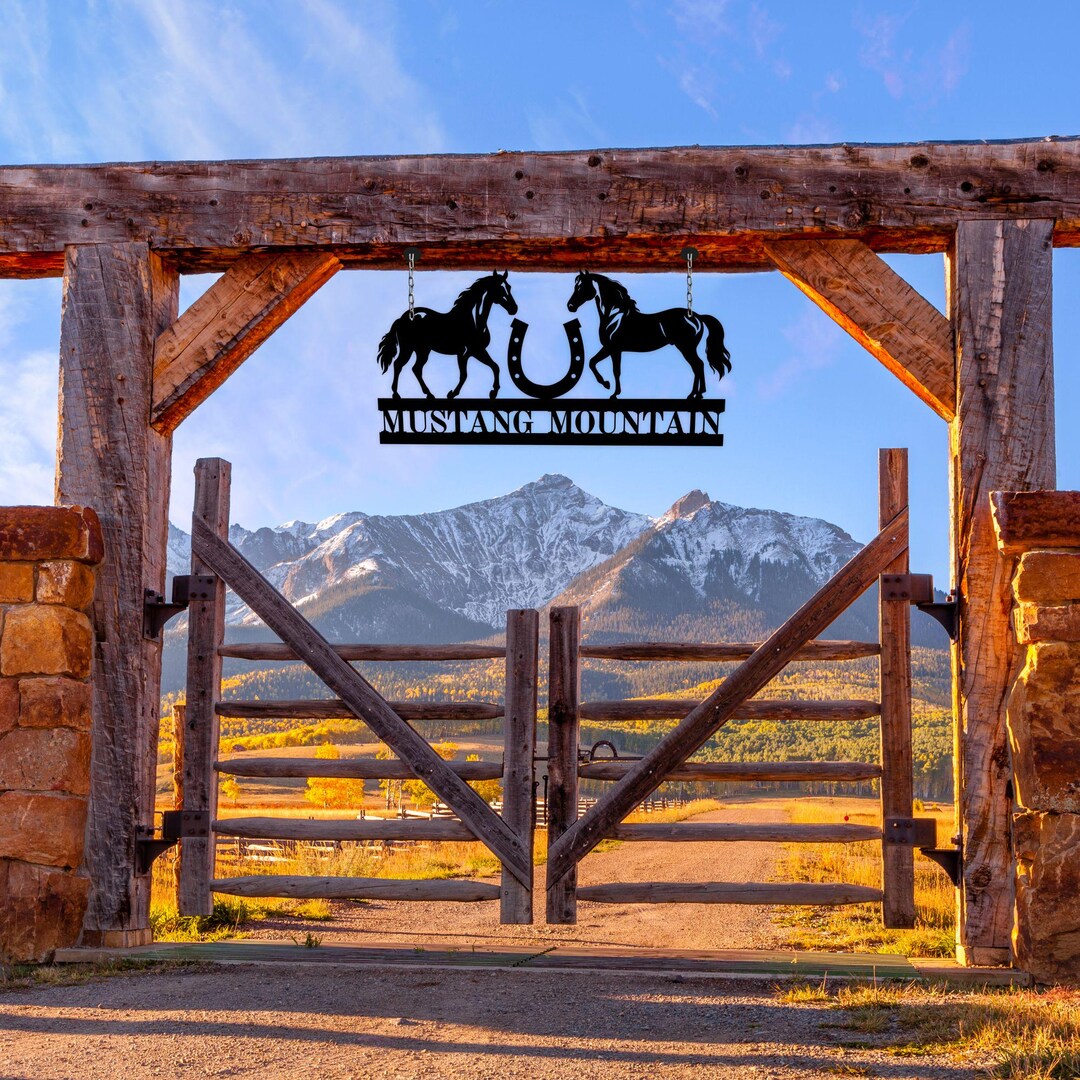Custom Hanging Ranch Sign, Personalized Gate Entry Plaque, Horse Stable ...