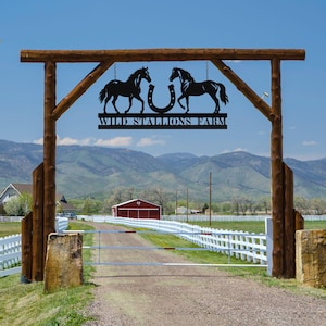 Custom Hanging Ranch Sign, Personalized Gate Entry Plaque, Horse Stable ...