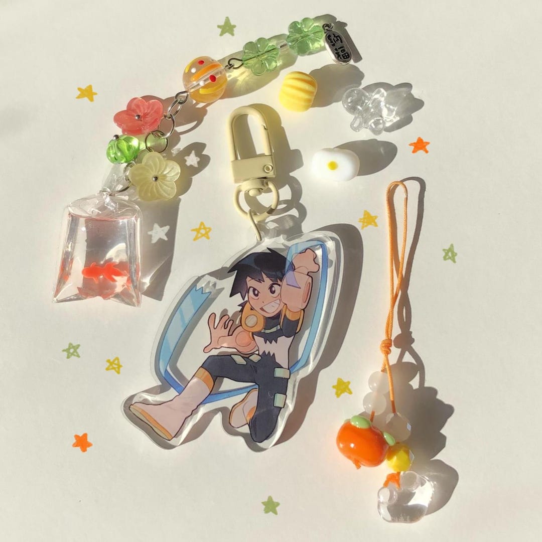 Hero Charm #04 - Etsy