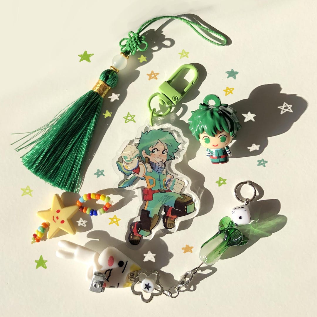 Hero Charm #01 - Etsy