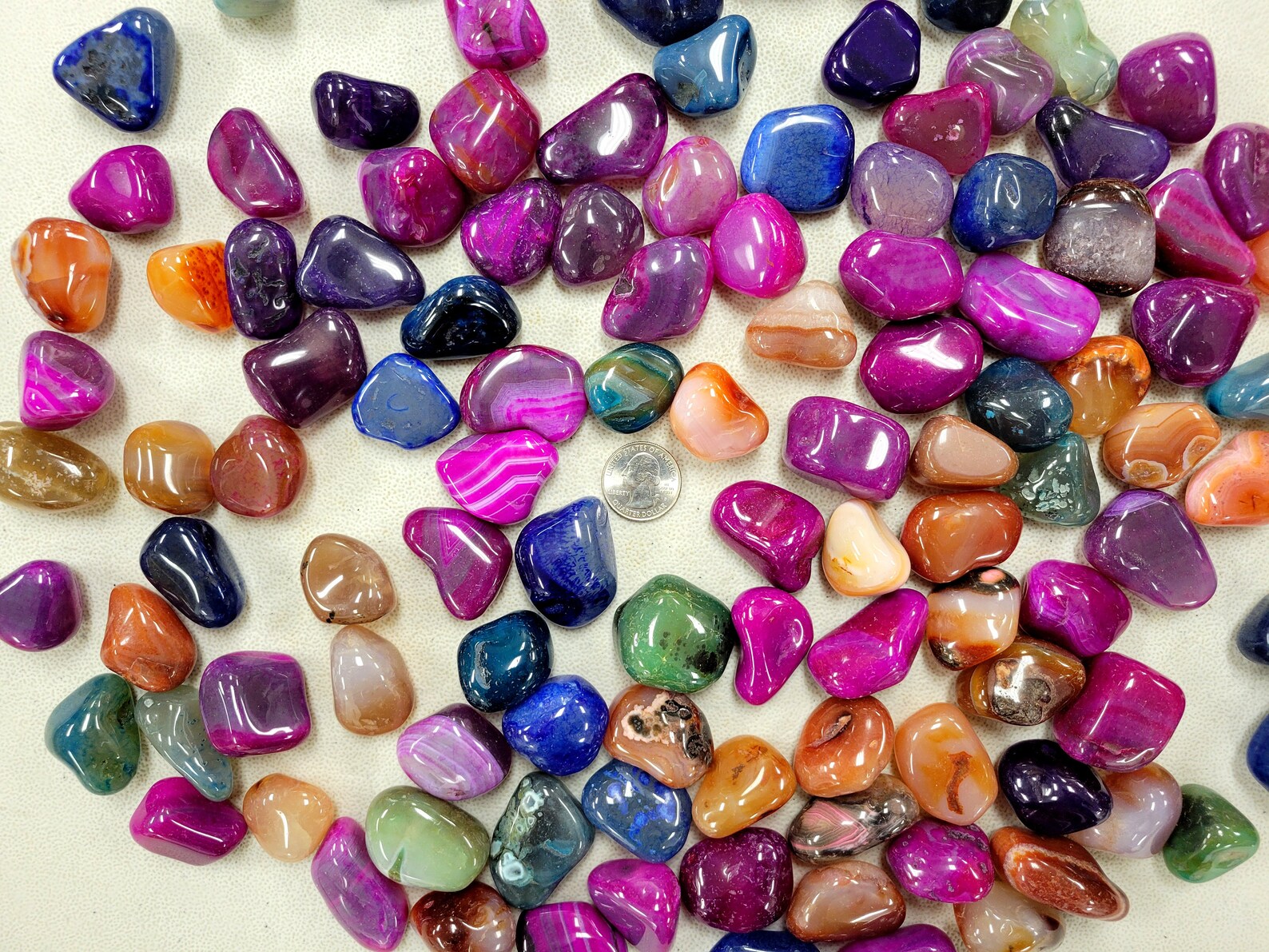Shiny Tumbled Agate Stones Dyed Colorful Crystals Bulk Rocks for Vase ...