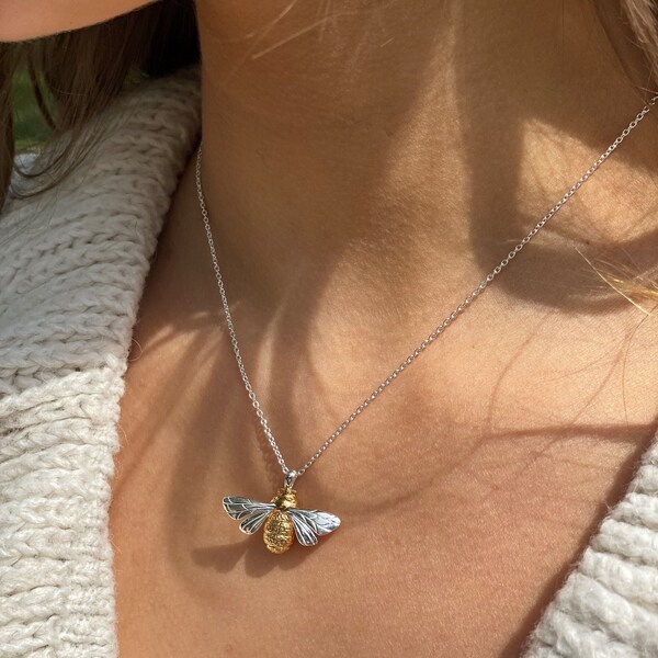 Queen Bee Necklace - Etsy UK