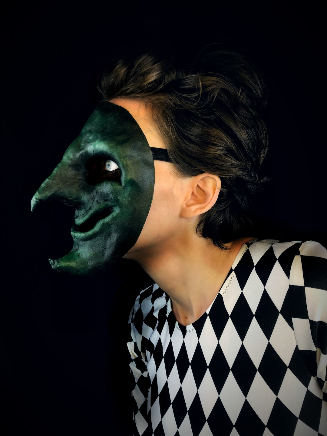 Emerald Witch Mask for Halloween, Masquerade Balls & Magical Cosplay - Etsy