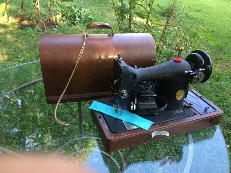 Vintage Singer Sewing Machine 1948, Model 128, Works! - Etsy