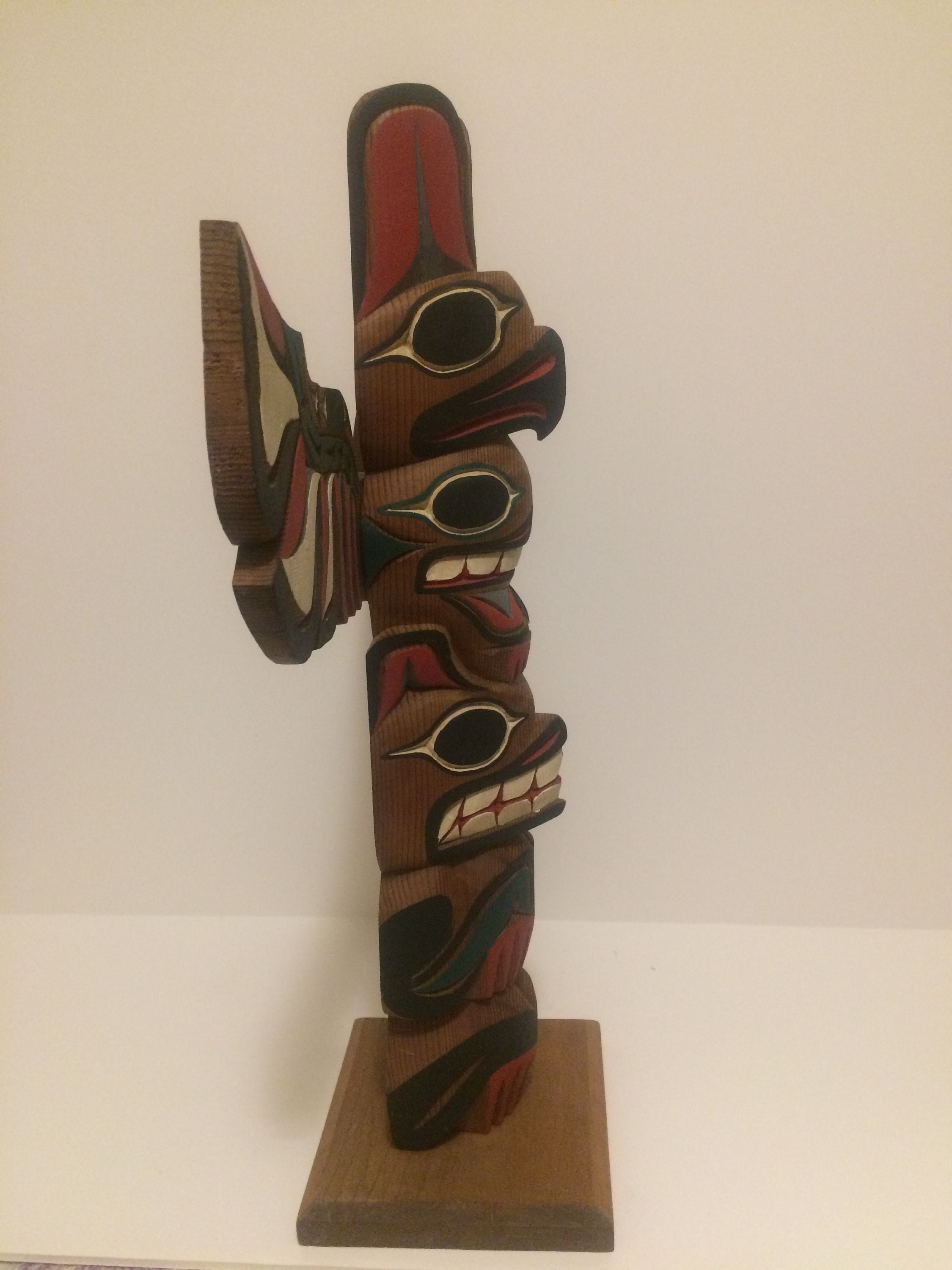 Pacific Northwest Native American Hand Carved Totem Pole 18”H Signed H ...