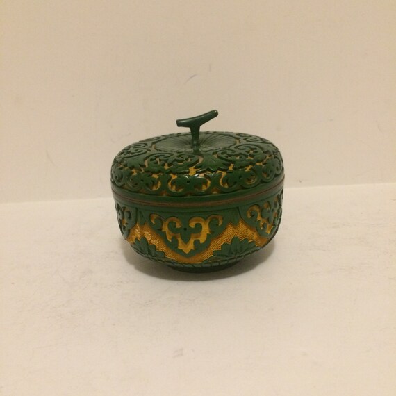Chinese Carved Green Yellow Cinnabar Lacquer Covered… - Gem