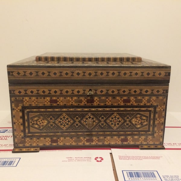 Middle Eastern Box - Etsy