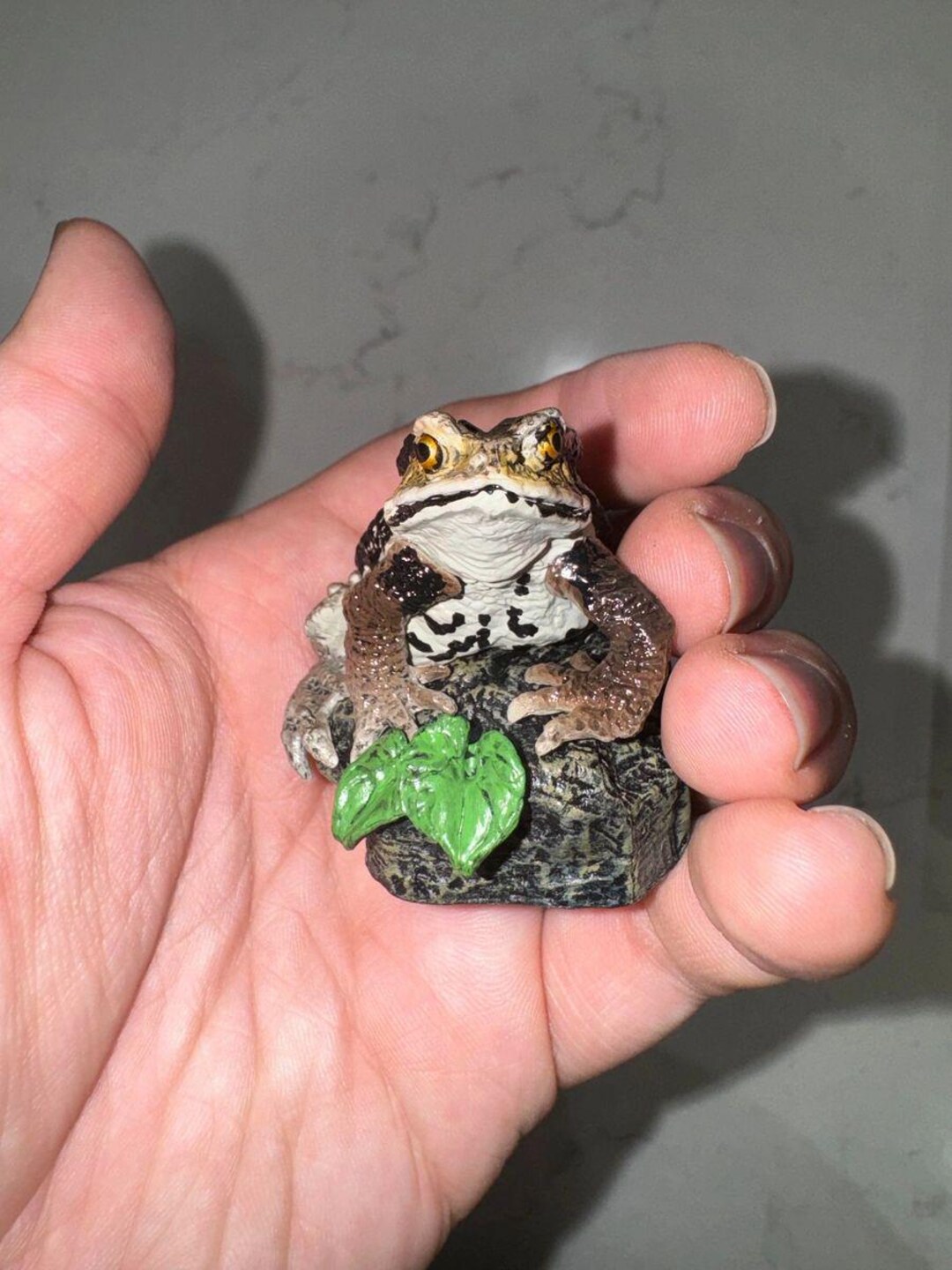 Japanese Toad Gachapon Figure - Etsy