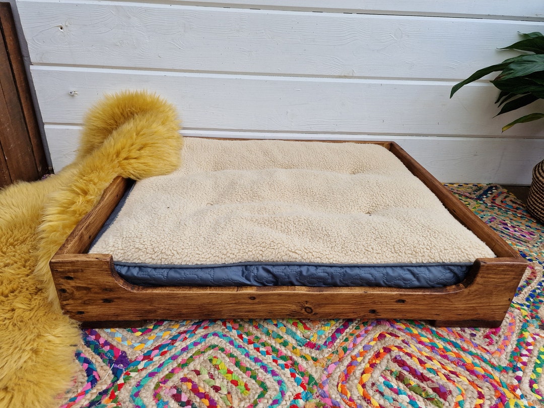 Handcrafted Rustic Reclaimed Wooden Dog Bed / Solid Wood Cosy Dog Crate ...