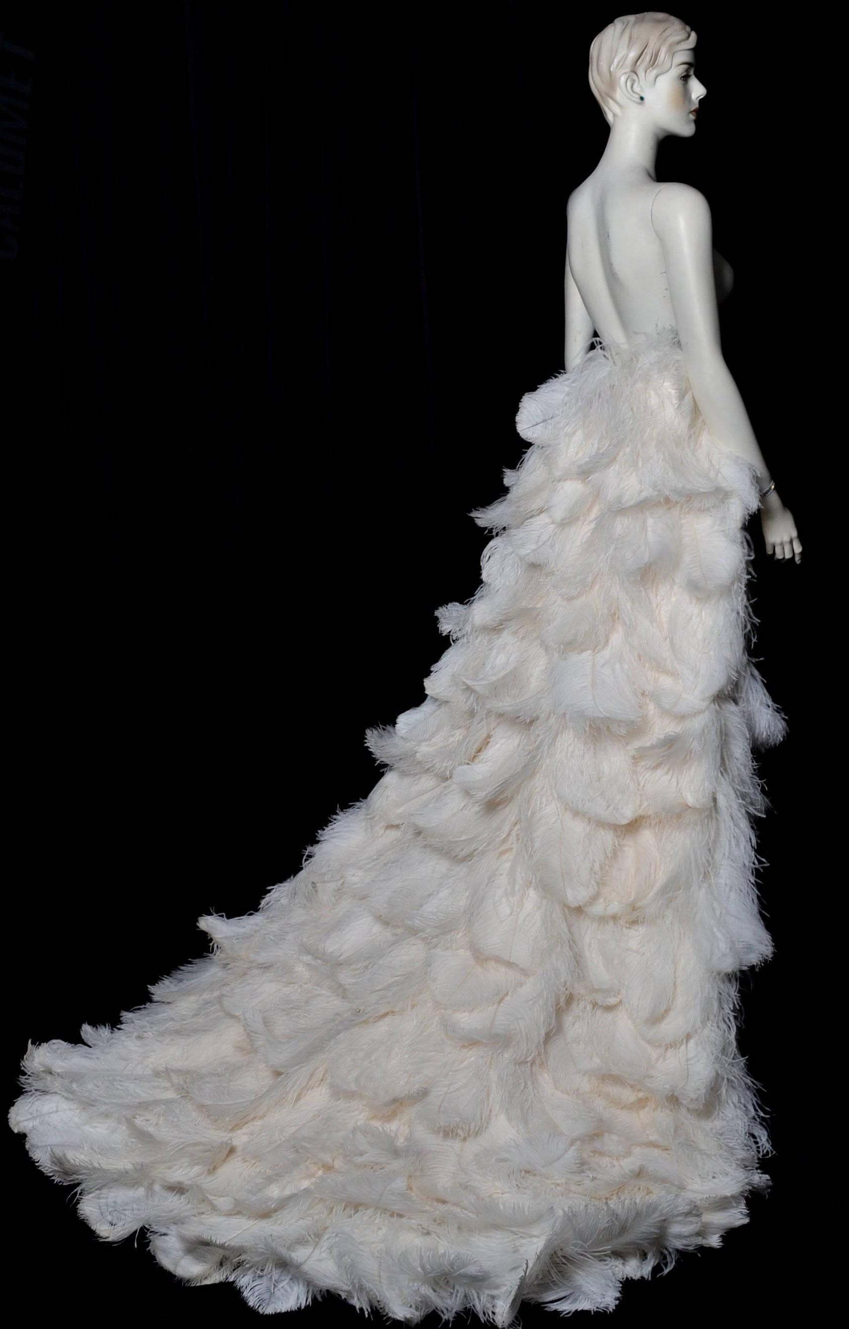 Luxury Ostrich Feather Bridal Train Detachable Cathedral Length Wedding ...