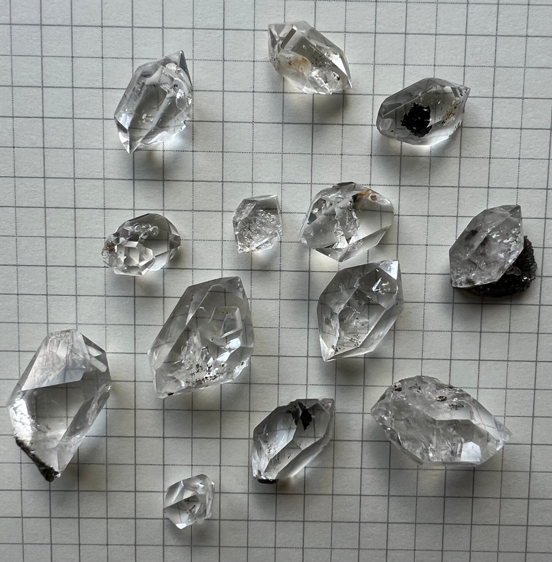 9-19mm Herkimer Diamond Quartz Crystal DT Gems W/ Hydrocarbon - Etsy UK
