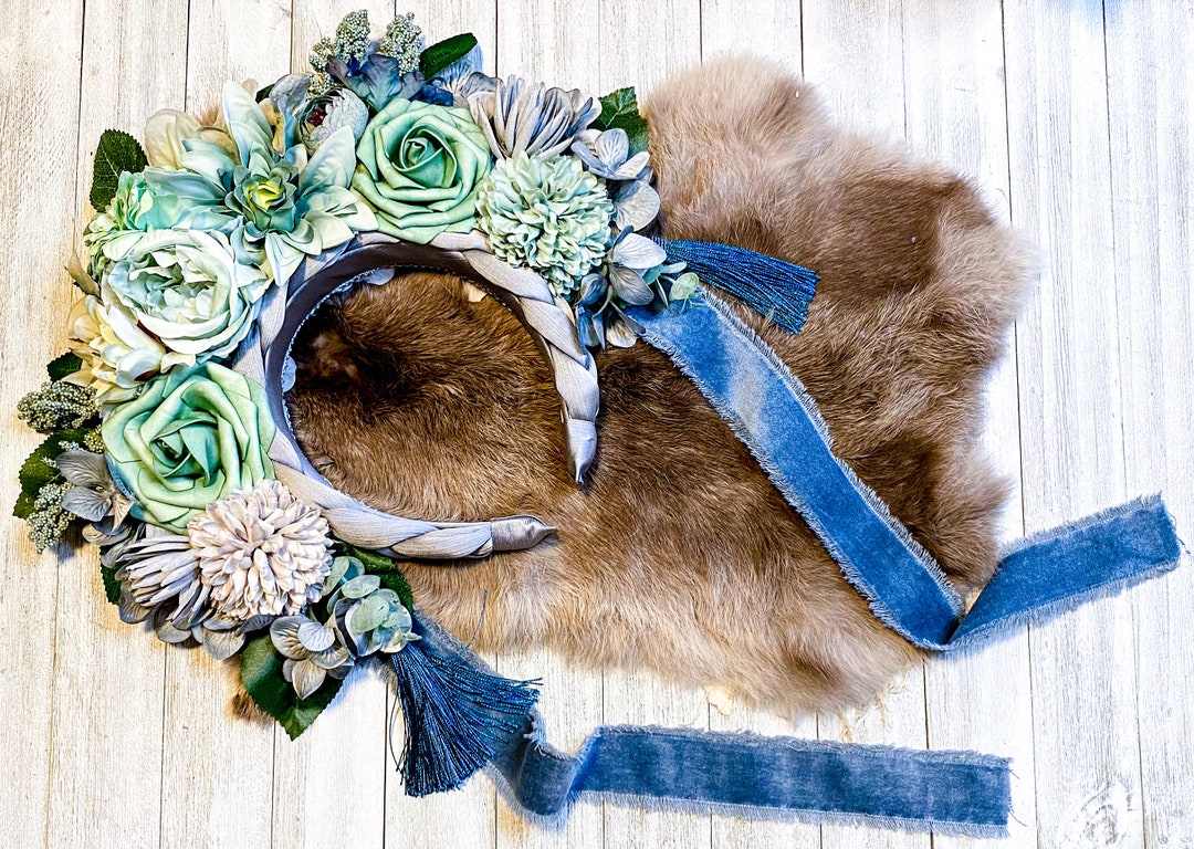 Chrysoprase Moon Crown / Spring & Midsummer Flower Crown - Etsy