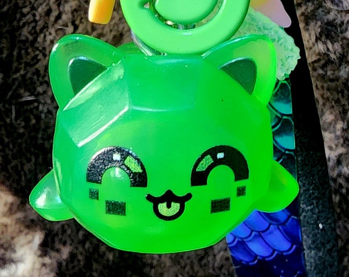 Handmade Aphmau Celestial Emerald Cat Keychain With Wristlet - Etsy