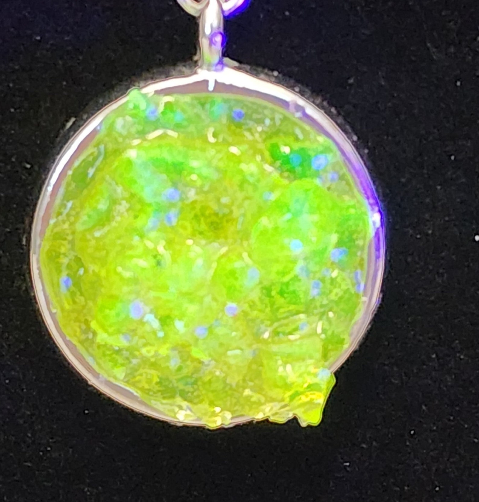 Vaseline Shattered Glass Large Circle Pendant - Etsy