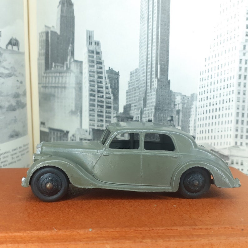 Vintage Dinky Toys Riley Saloon 40a Grey - Meccano LTD - Made in ...