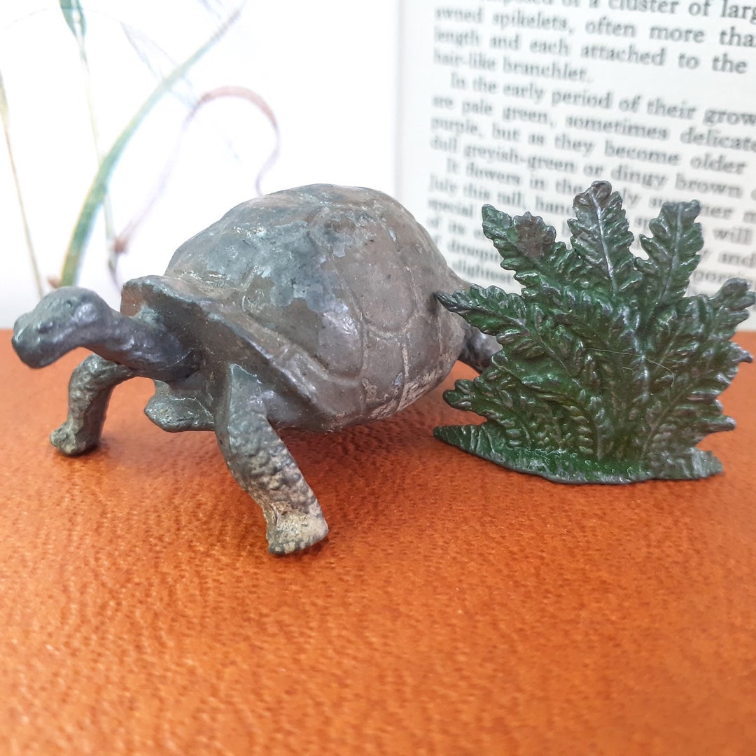 Vintage Giant Tortoise - Britains Zoo Cat No 937 and a Garden Fern ...