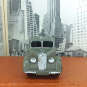 Vintage Dinky Toys Riley Saloon 40a Grey - Meccano LTD - Made in ...