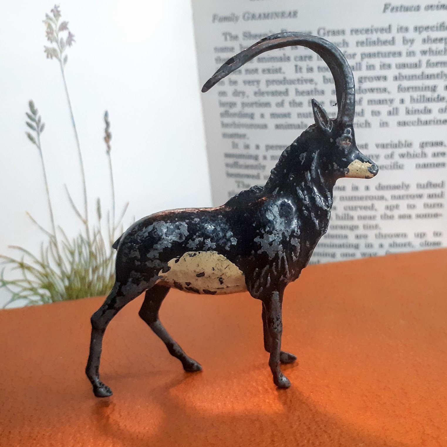 Vintage Sable Antelope Britains Zoo Cat No 945 1932 Hollow-cast Lead ...