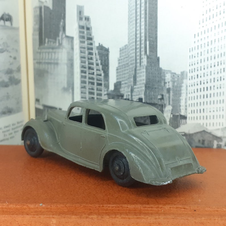 Vintage Dinky Toys Riley Saloon 40a Grey - Meccano LTD - Made in ...
