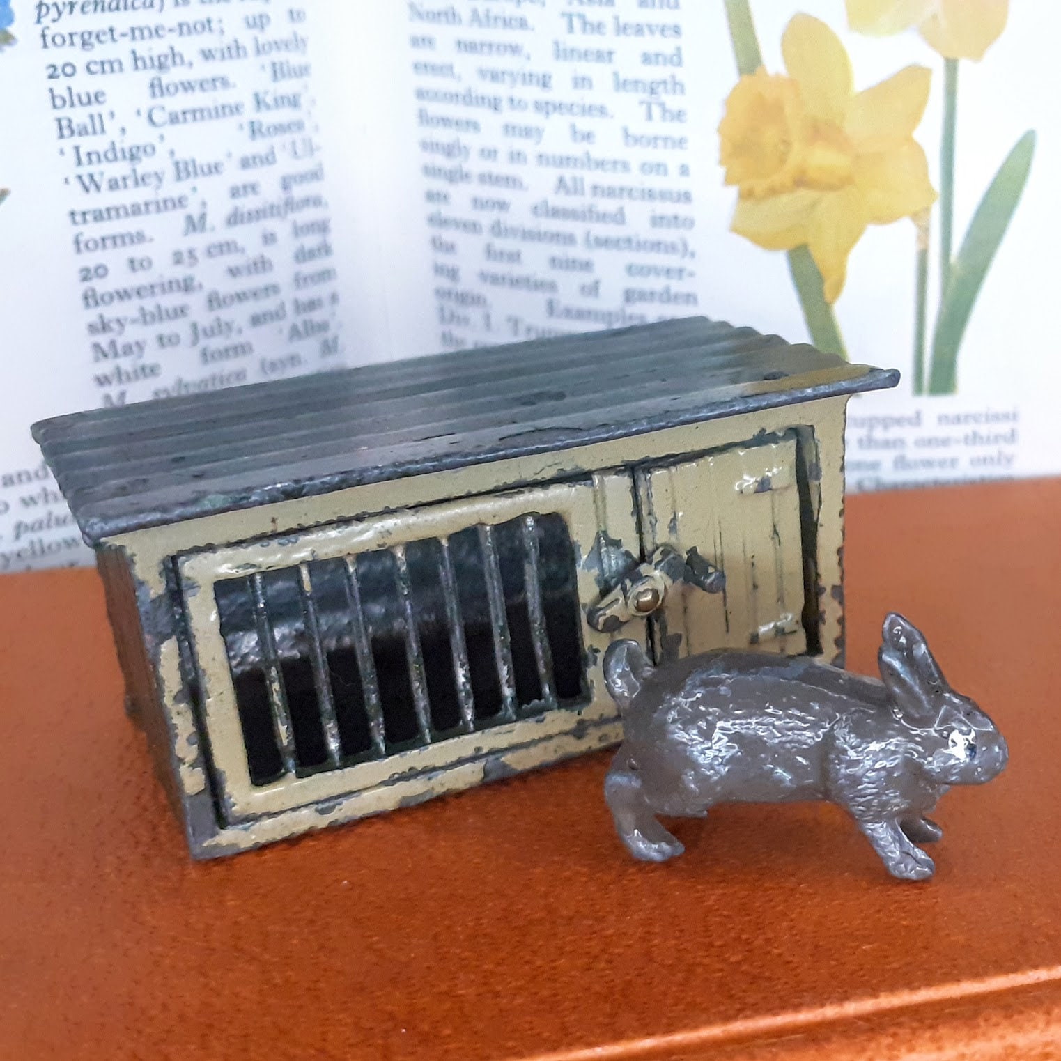 Vintage John Hill Co johillco Hutch and Brown Rabbit Lead Toys - Etsy