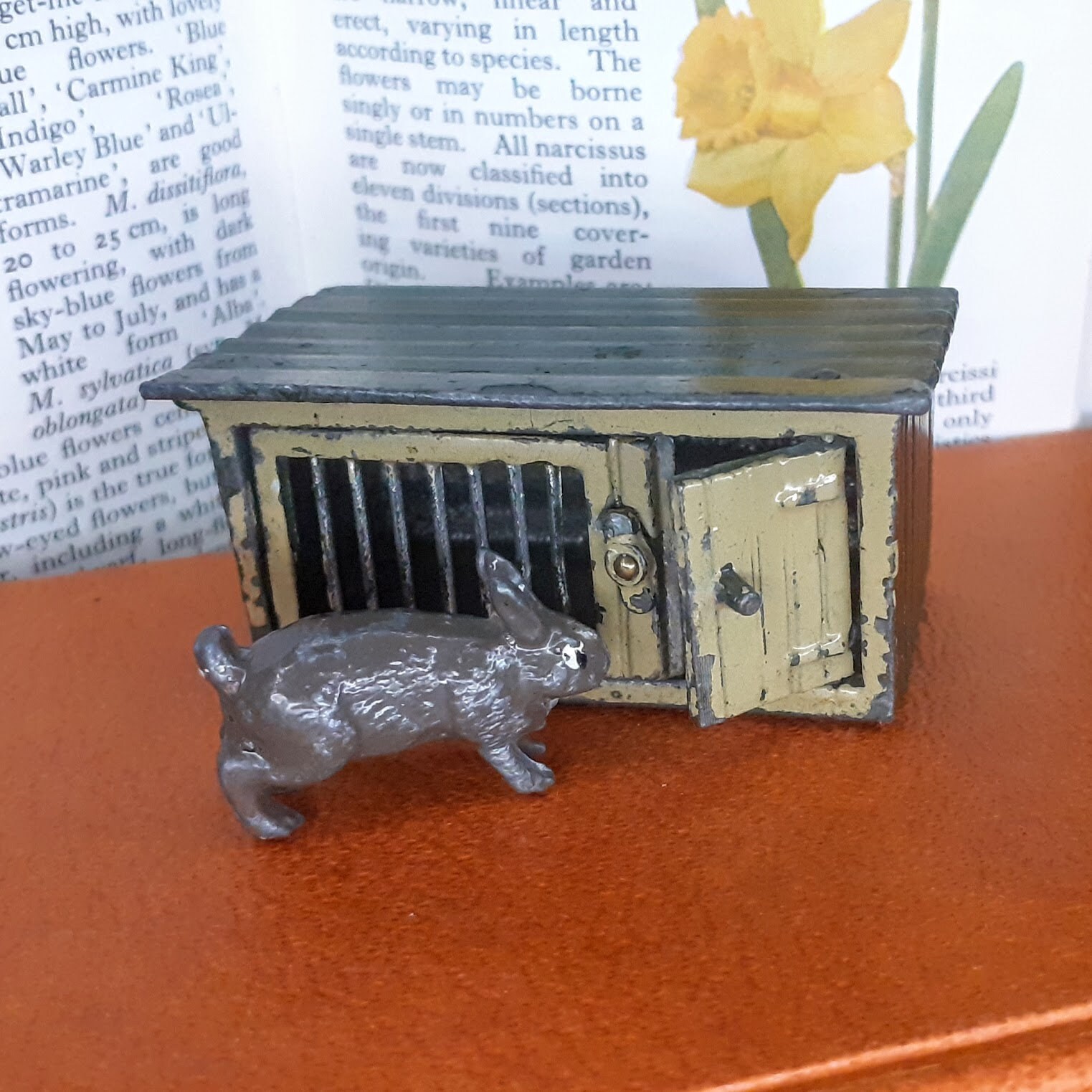 Vintage John Hill Co johillco Hutch and Brown Rabbit Lead Toys - Etsy
