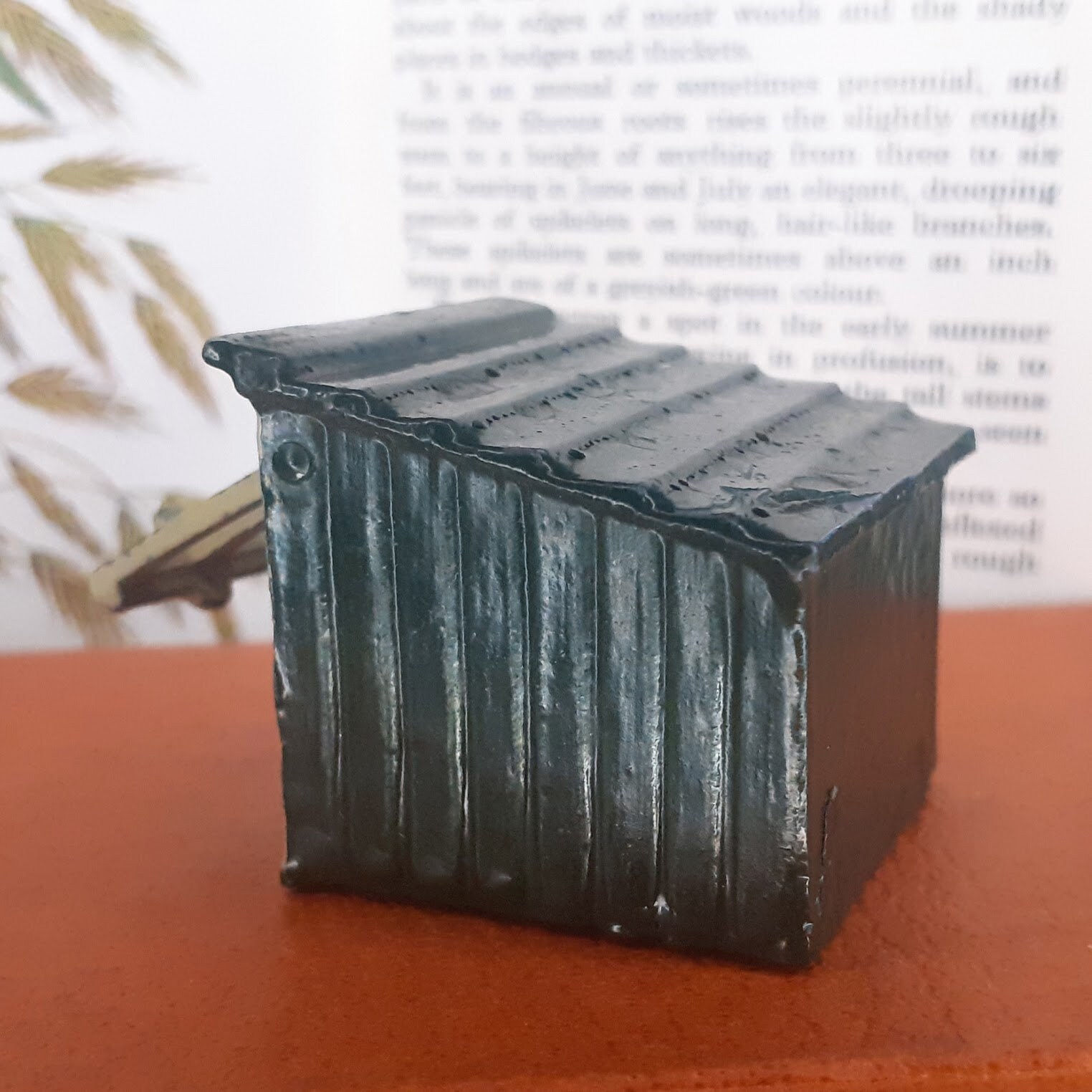 Vintage Lead Hen and Rooster With a Johillco Chicken Coop - Etsy