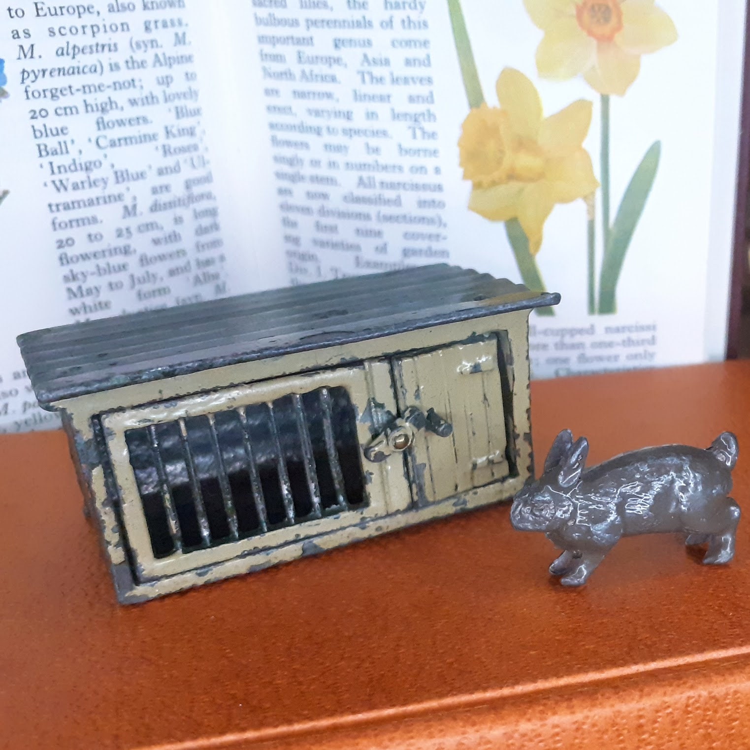 Vintage John Hill Co johillco Hutch and Brown Rabbit Lead Toys - Etsy