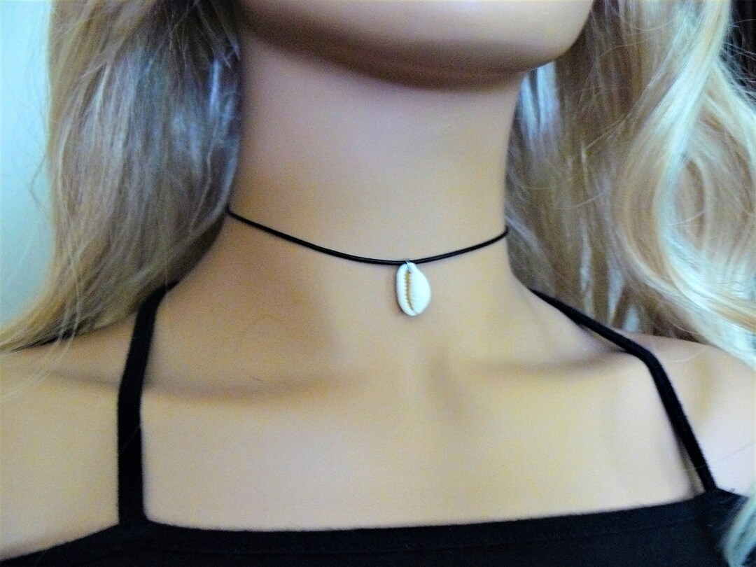 White Cowrie Shell Leather Choker Necklace Beachy Sea Shell Necklace ...