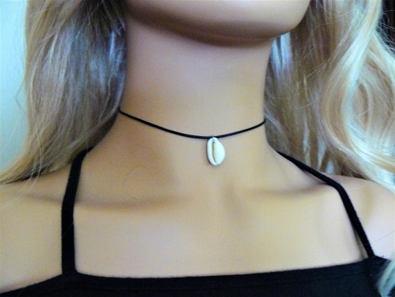 White Cowrie Shell Leather Choker Necklace Beachy Sea Shell | Etsy