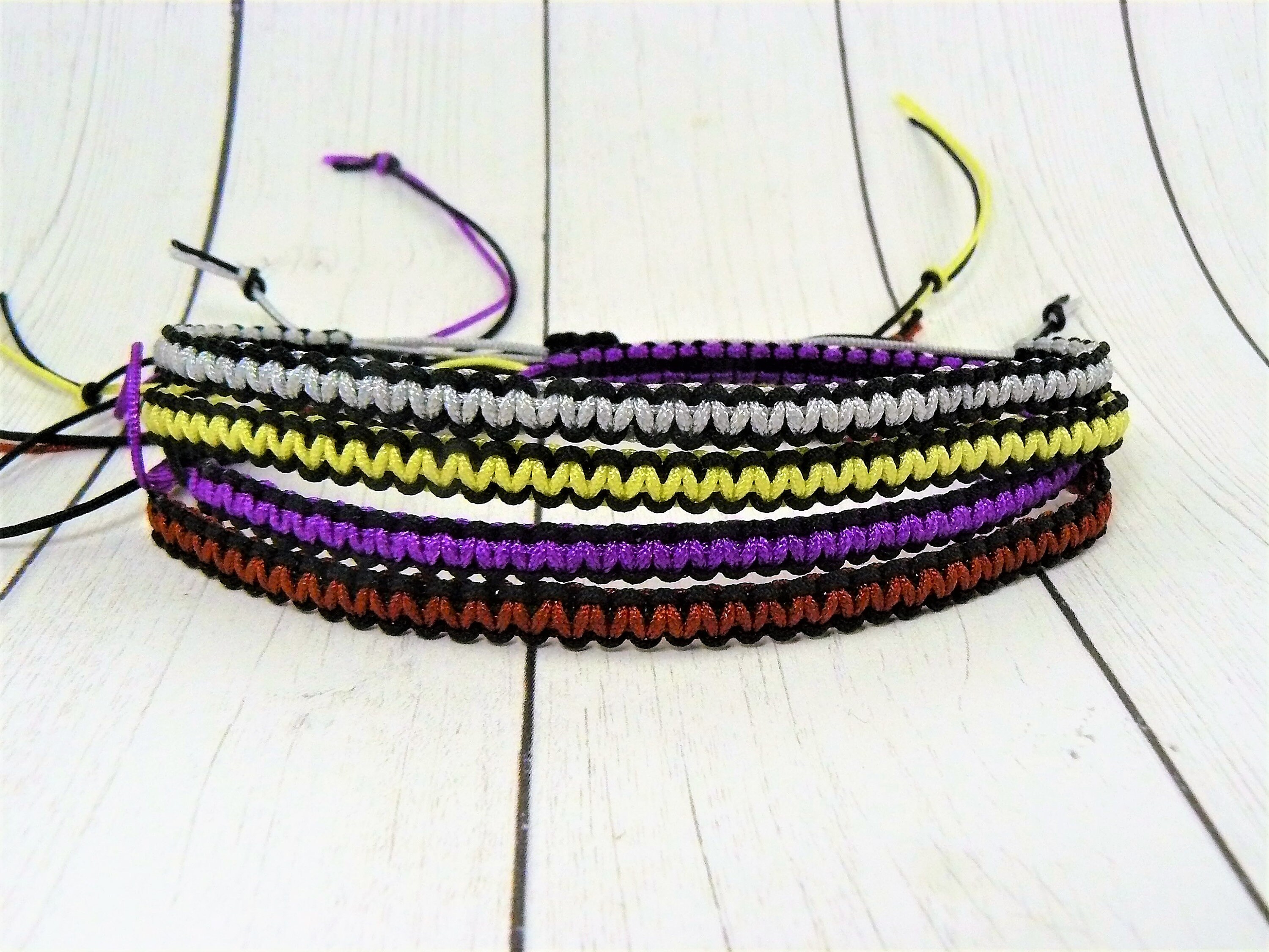 Two Tone Macrame String Bracelet Friendship Bracelet | Etsy