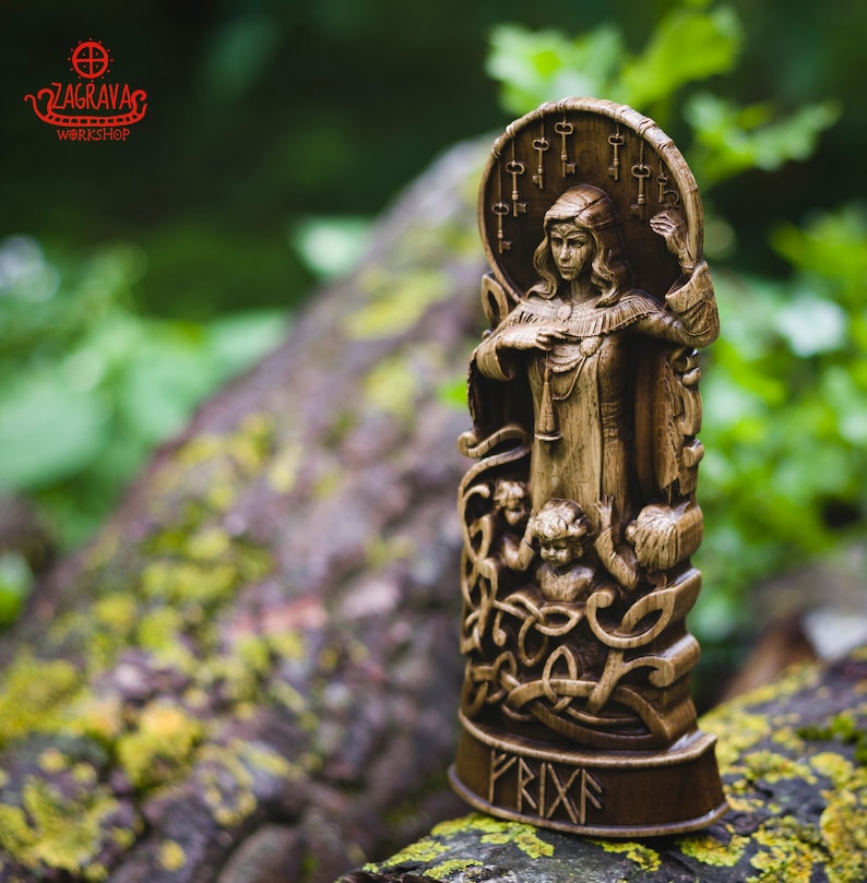 Frigg statue Friga Frigga norse gods wood carving altar | Etsy