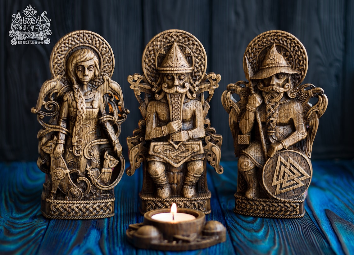 Freyja statue Freya Vanadís norse gods wood carving altar | Etsy