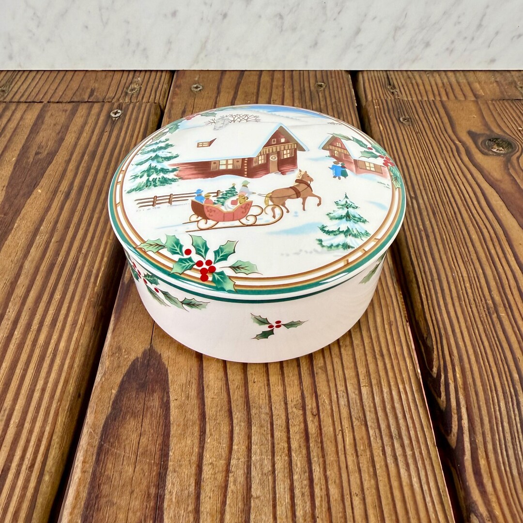 Vintage Mikasa Christmas Magic Trinket Dish With Lid – Japan Porcelain ...