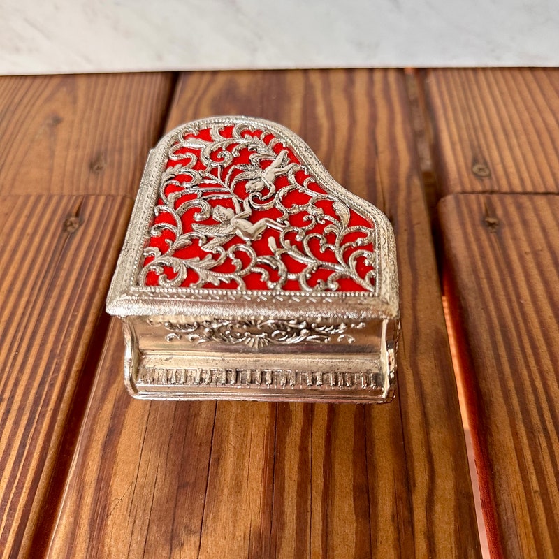 Vintage Sankyo Japan Music Box - Etsy