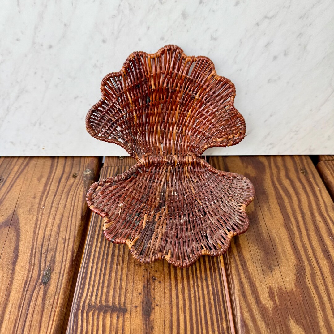 Vintage Wicker Rattan Clamshell Basket Hinged Shell Beach Décor - Etsy
