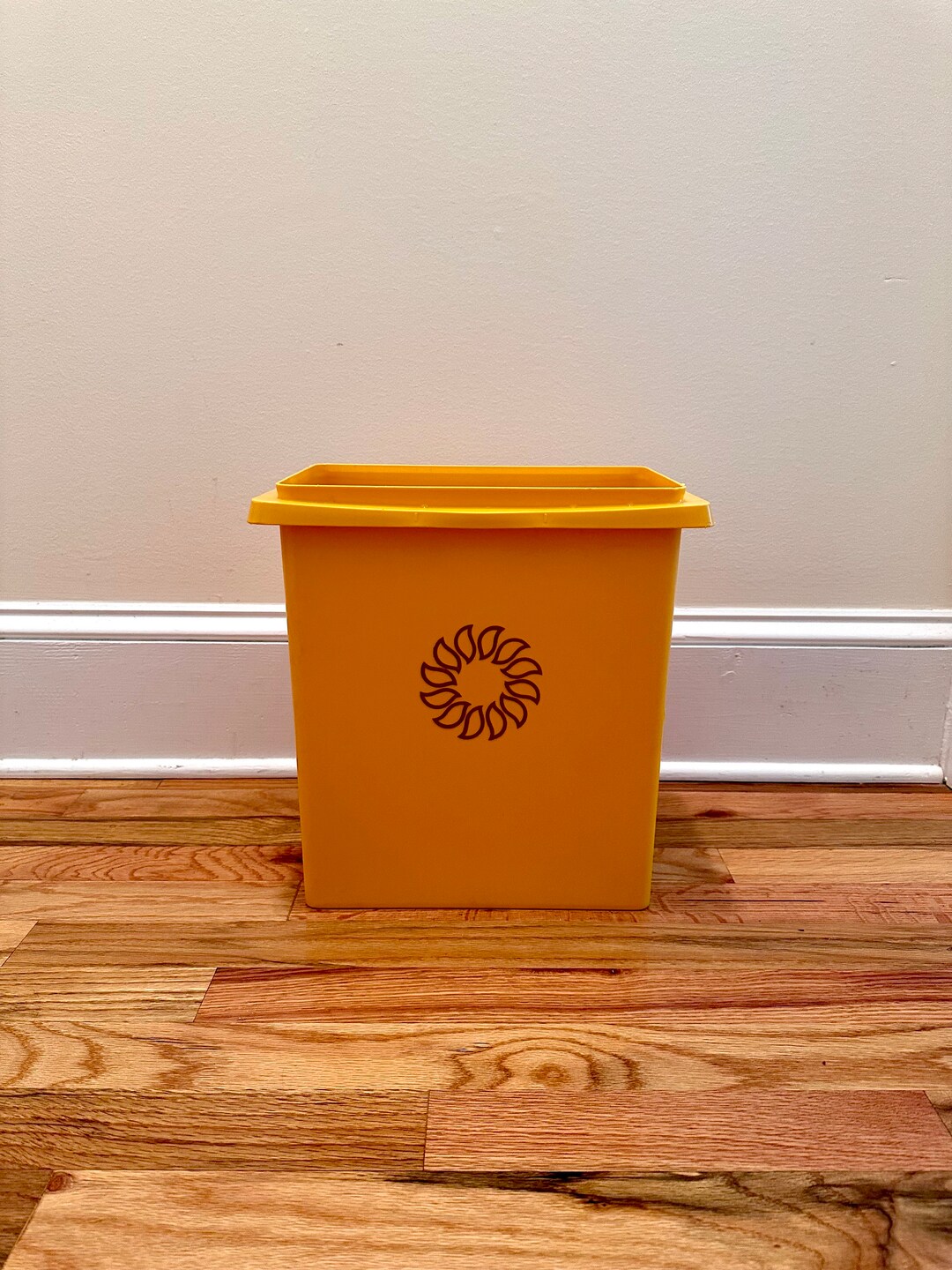 Vintage Tupperware Trash Can Wastebasket 1430-4 Golden Sun 13" Tall ...