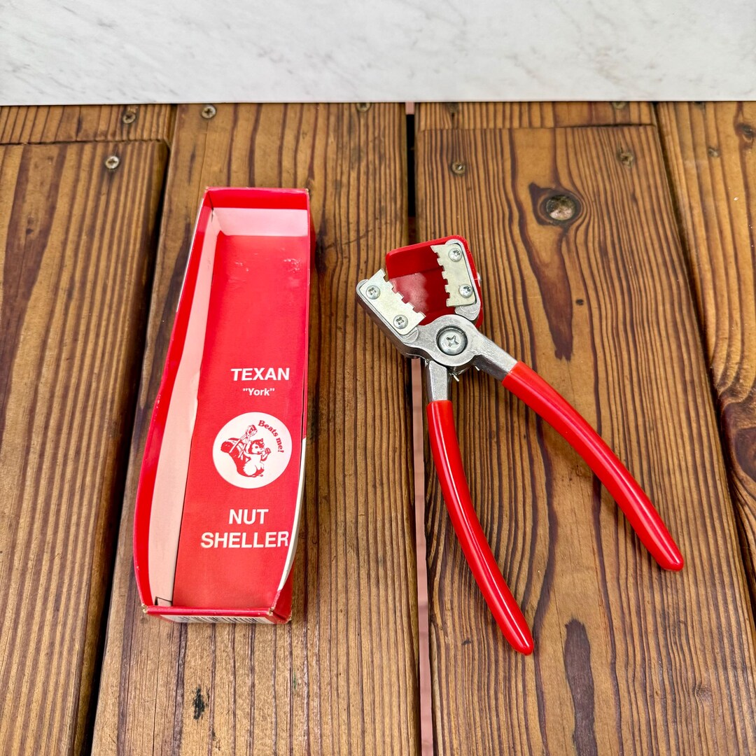 Vintage Red "the Texan" York Nut Sheller Cracker With Box - San Angelo ...