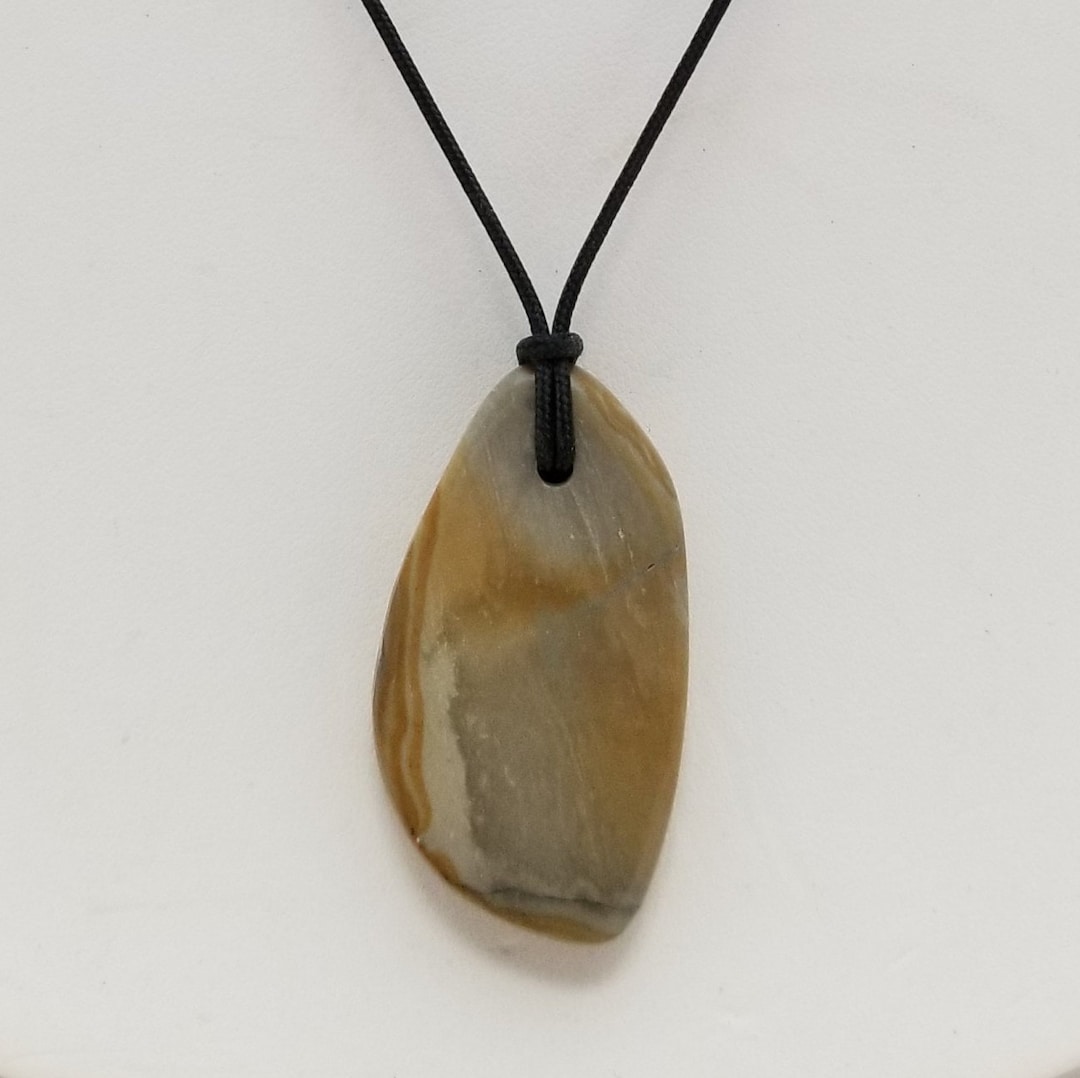 Calico Early Man Site Collar colgante de jaspe envío gratuito - Etsy España