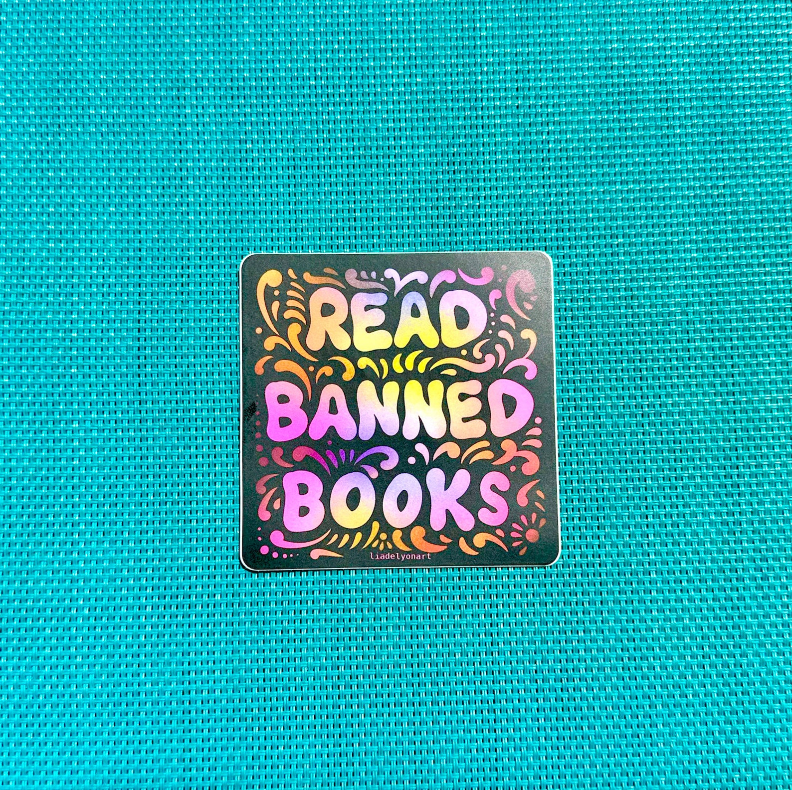 Read Banned Books Vinyl Water Bottle Sticker - Etsy