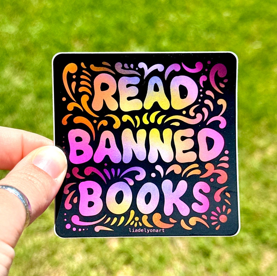 Read Banned Books Vinyl Water Bottle Sticker - Etsy