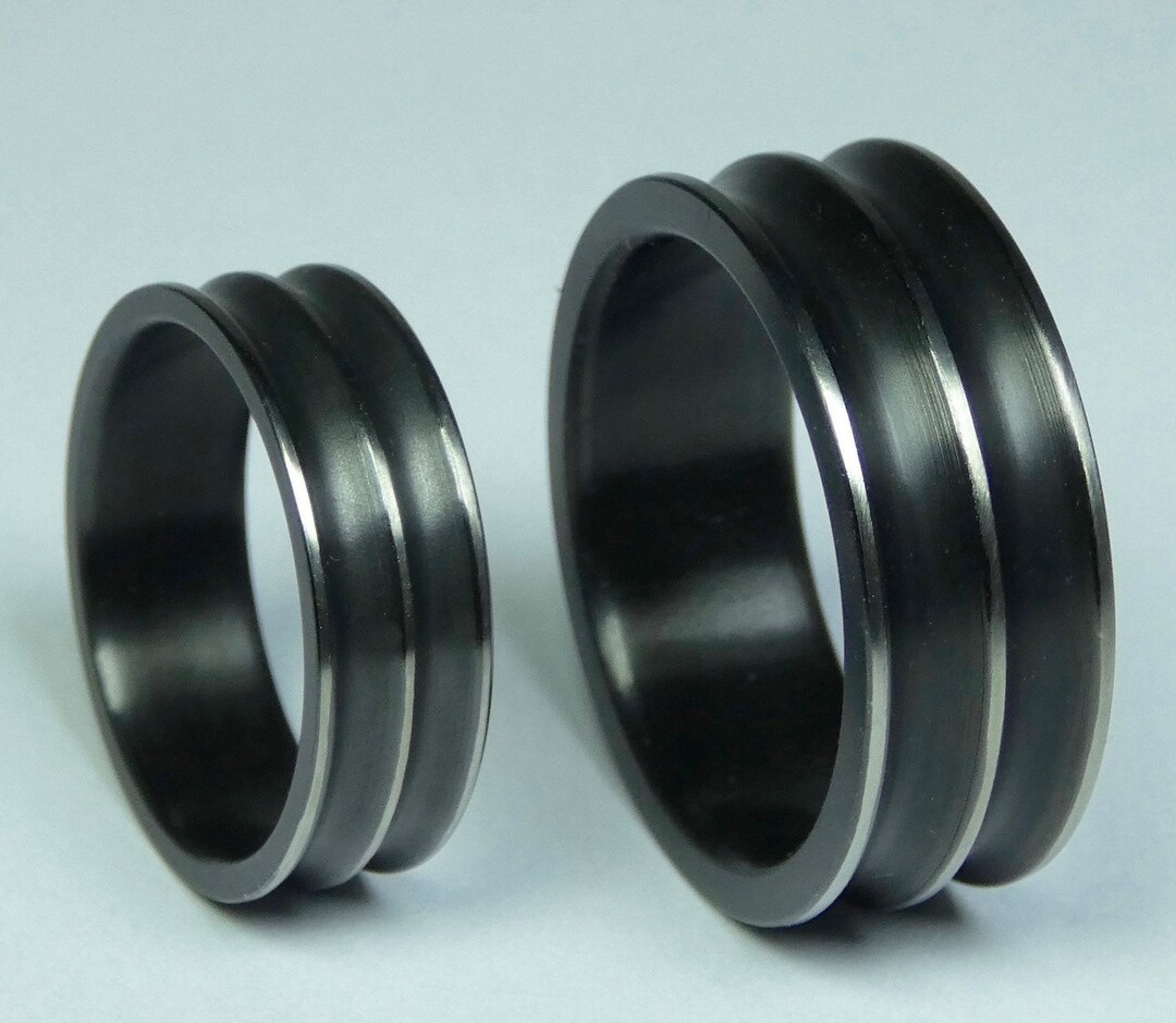 SET of Pure Zirconium Rings. Zirconium Engagementrings. Black Zirconium ...