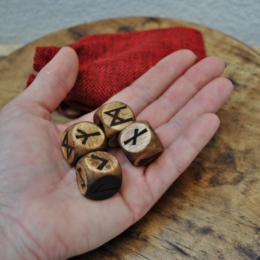 Norse Runes, Elder Futhark Divination Rune Dice, 4 Wooden Dice With 24 ...