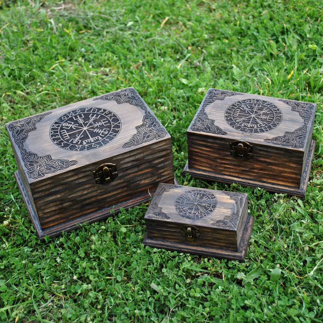 Vegvisir Box and Viking Art. Nordic Mythology. Handcrafted Rustic Style ...