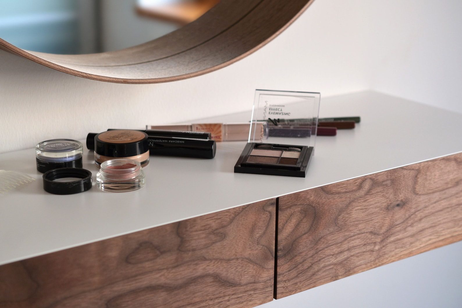 Minimalist White Floating Dressing Table / Vanity Shelf With Walnut ...