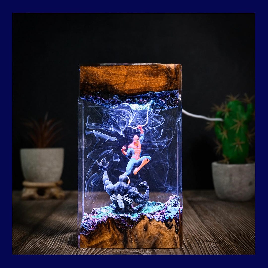 Spider Man Vs Venom Mar.ve.l Universe Resin Lamp, LED Movie Night Light ...