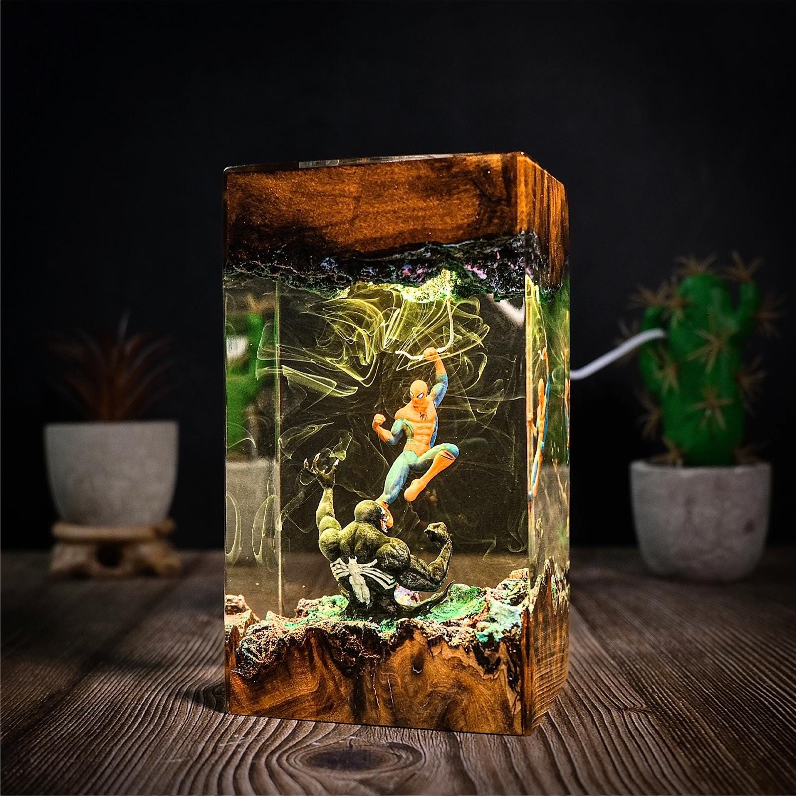 Spider Man Vs Venom Mar.ve.l Universe Resin Lamp, LED Movie Night Light ...