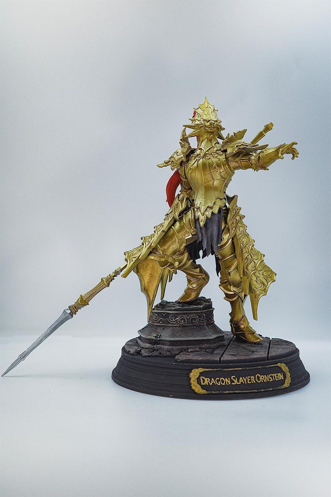 Dragon Slayer Ornstein Statue, Dark Souls Figurines, Dark Souls Boss ...