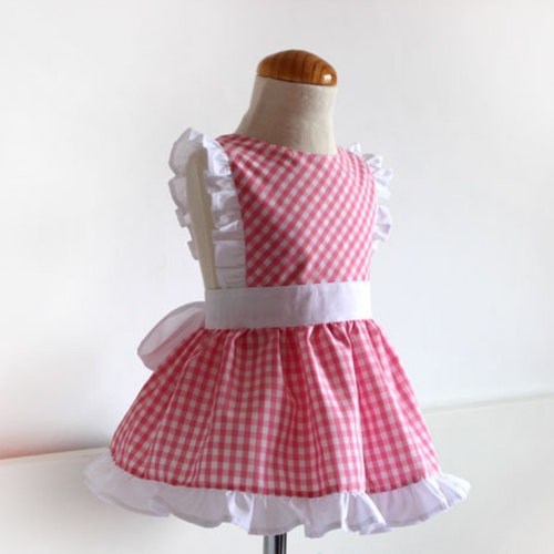 Children's Apron With Ruffle Sewing Tutorial PDF Pattern - Etsy Children's Apron With Ruffle Sewing Tutorial PDF Pattern - Etsy