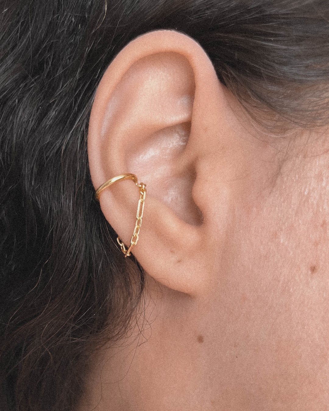 Dainty and Cool Ear Cuff With Simple Lined Design and Bold Chain ...